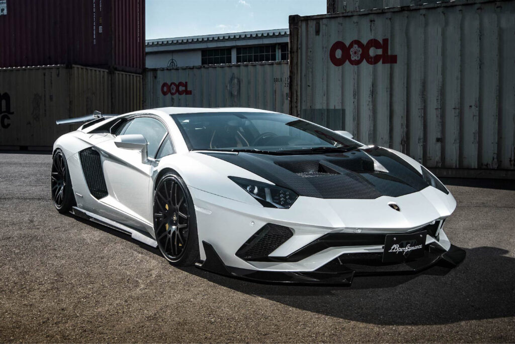 LB★PERFORMANCE Lamborghini AVENTADOR S - LIBERTY WALK | リバティーウォーク