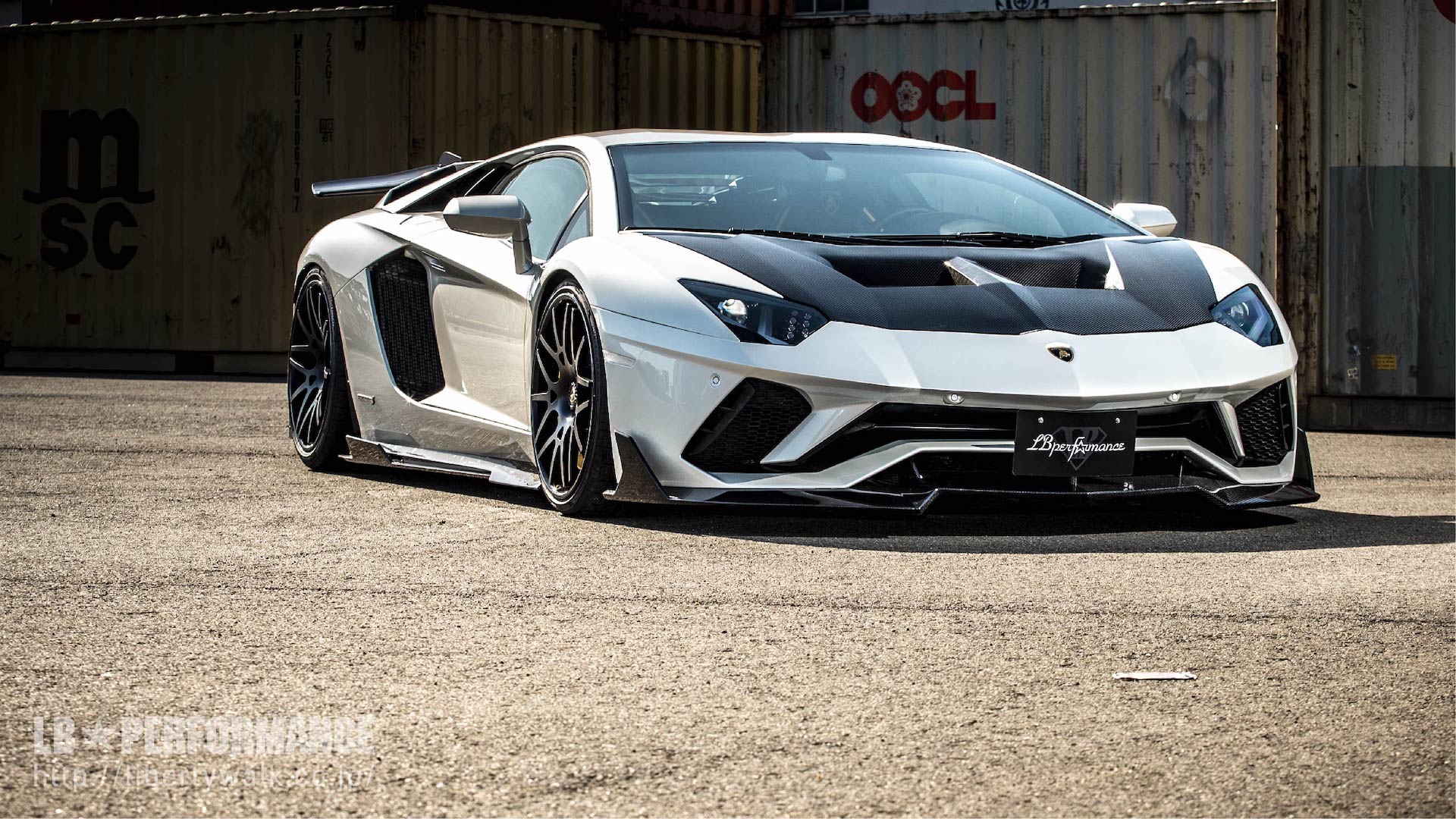 LB★PERFORMANCE Lamborghini AVENTADOR S - LIBERTY WALK | リバティーウォーク