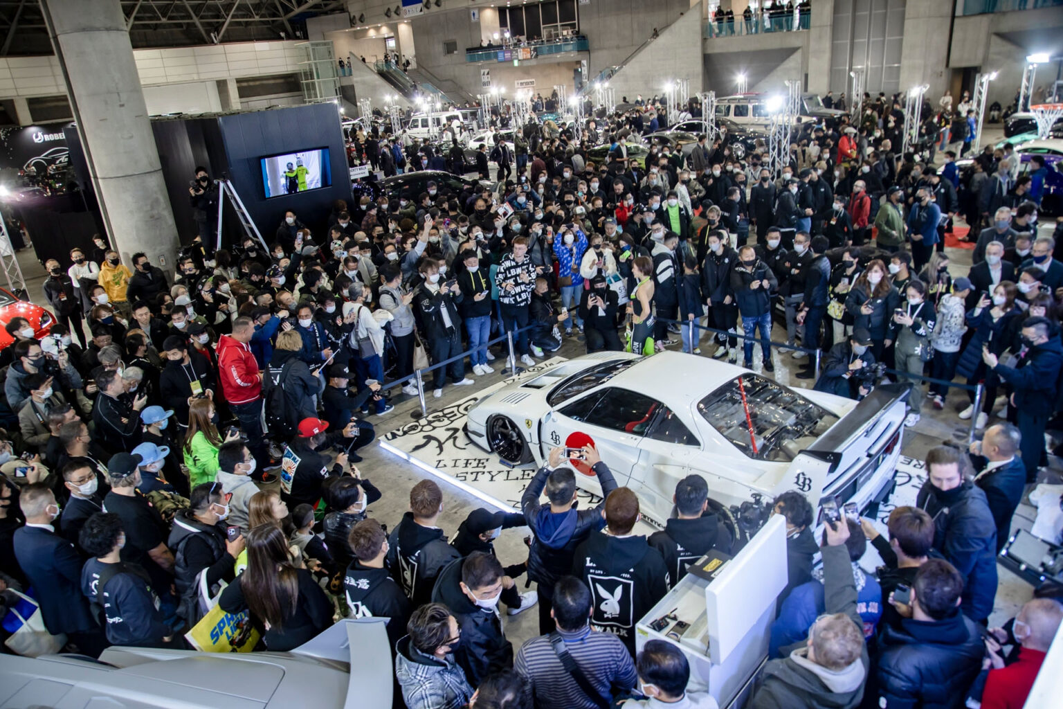 EVENT - Liberty Walk | リバティーウォーク Complete car and customize!