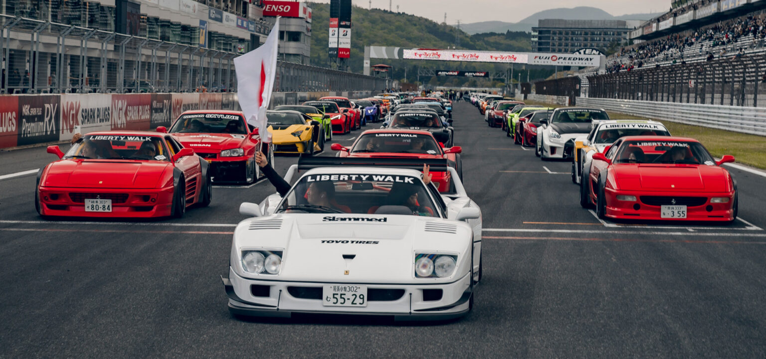 Liberty Walk | リバティーウォーク Complete car and customize!