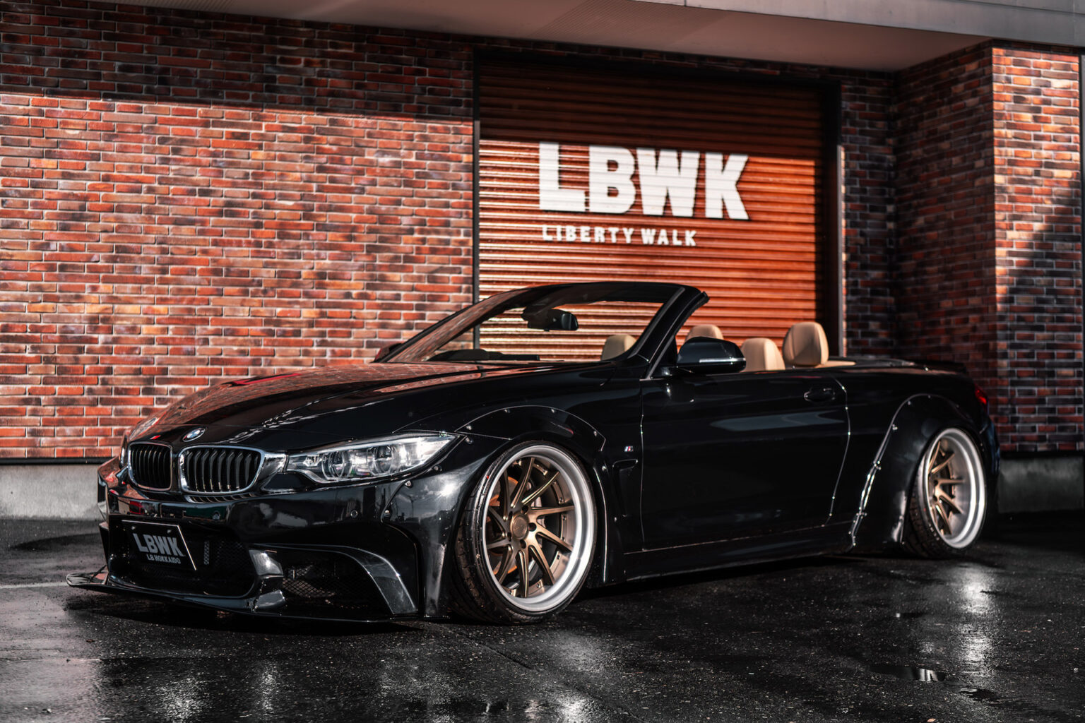 Stock car HOKKAIDO - Liberty Walk | リバティーウォーク Complete car and customize!