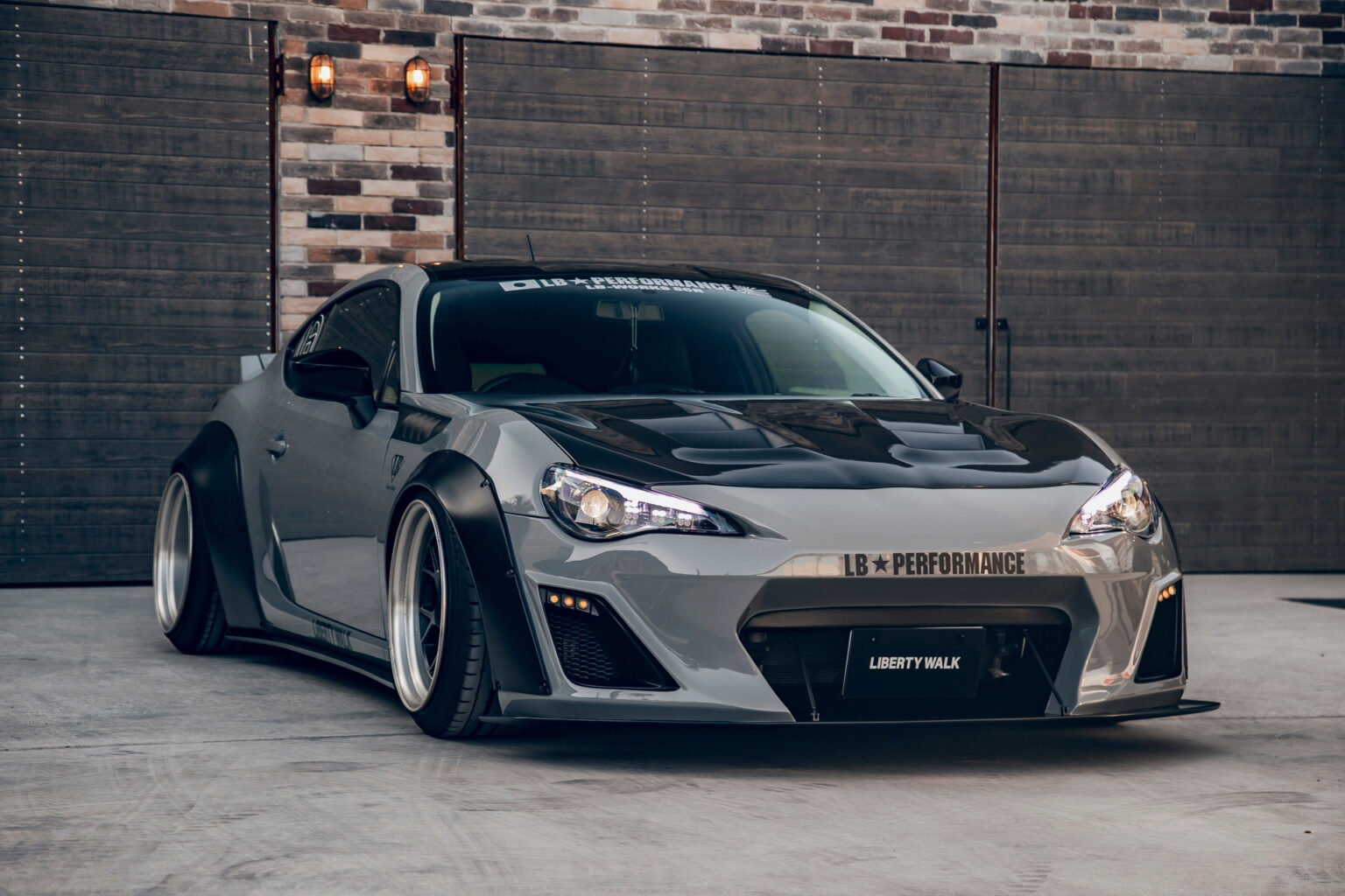 LB-WORKS TOYOTA 86 GT - LIBERTY WALK | リバティーウォーク
